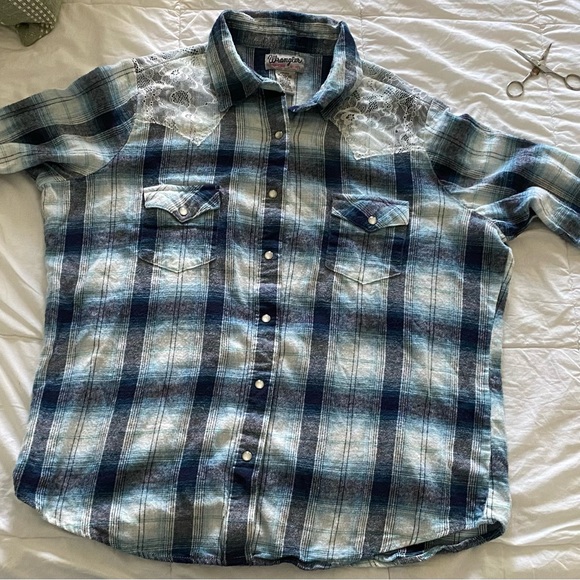 Wrangler | Tops | Wrangler Long Sleeve Western Style Shirt With Lace O ...